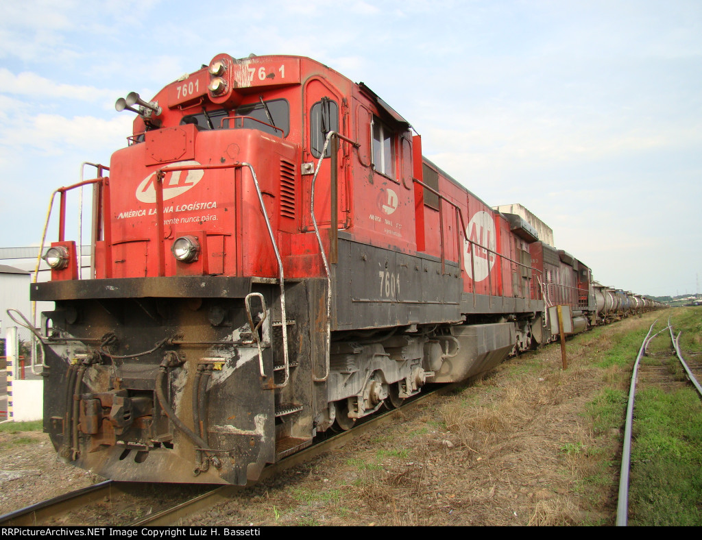 GE C30-7 7601